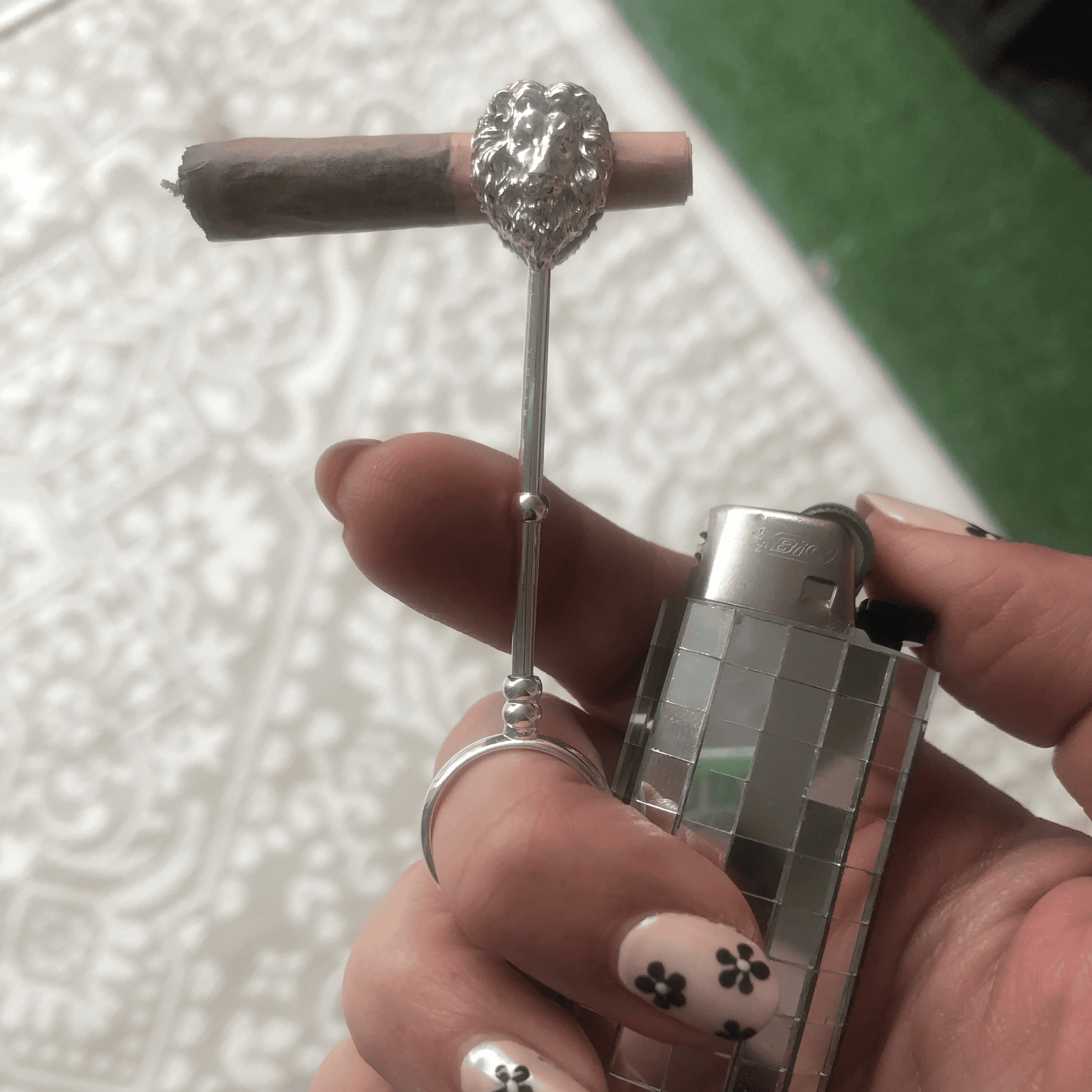 Blazing Lions - Peace Flower Accessories